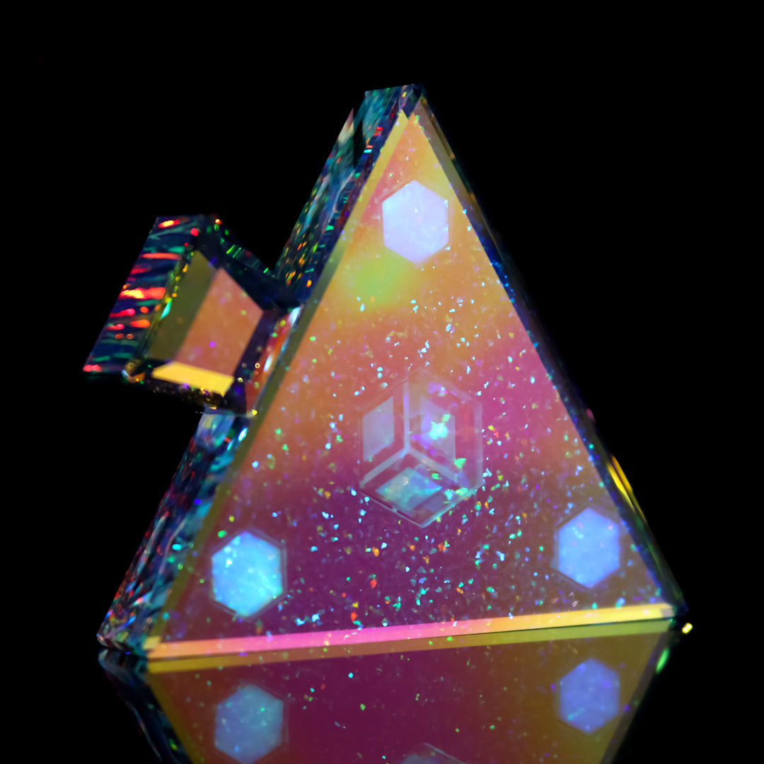 Socketed Hexagon Cube Triangle Pendant – KravinGlass