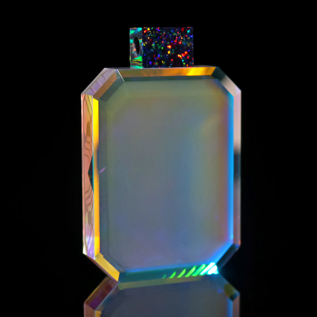 Faceted Quantum Infinity Tablet Pendant – KravinGlass